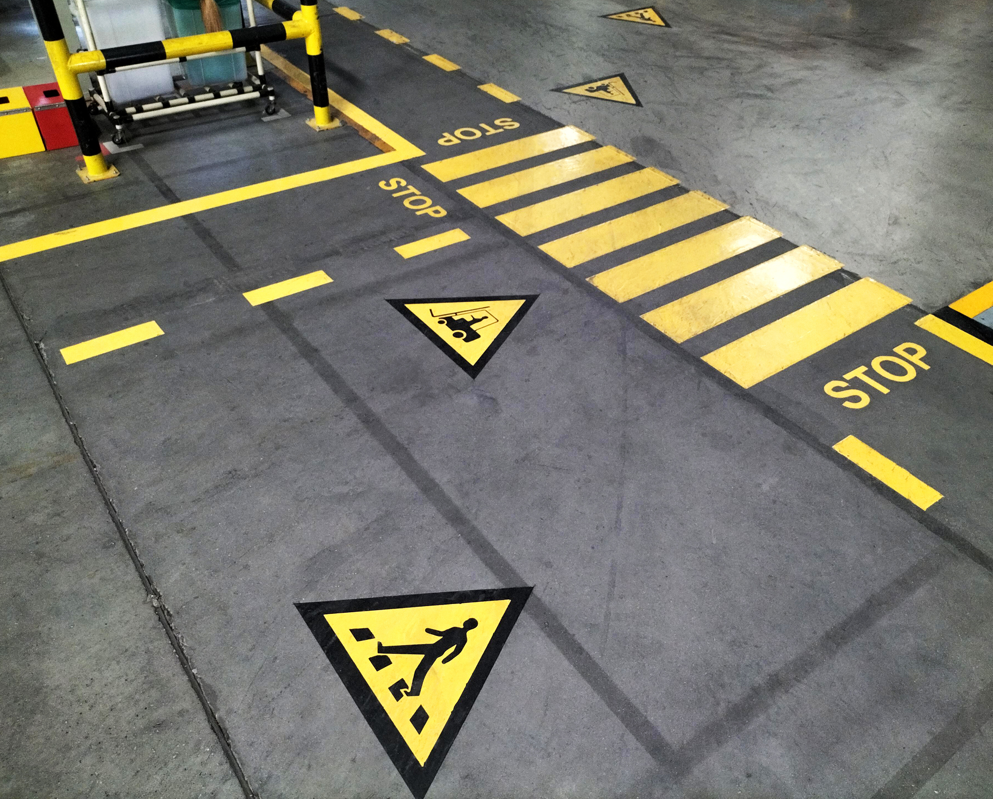 About Us - Line Marking Contractors - UV Line Marking